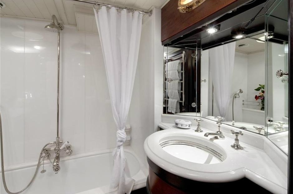 Yacht SHAMROCK V, Classic J Class | CHARTERWORLD Luxury Superyacht Charters